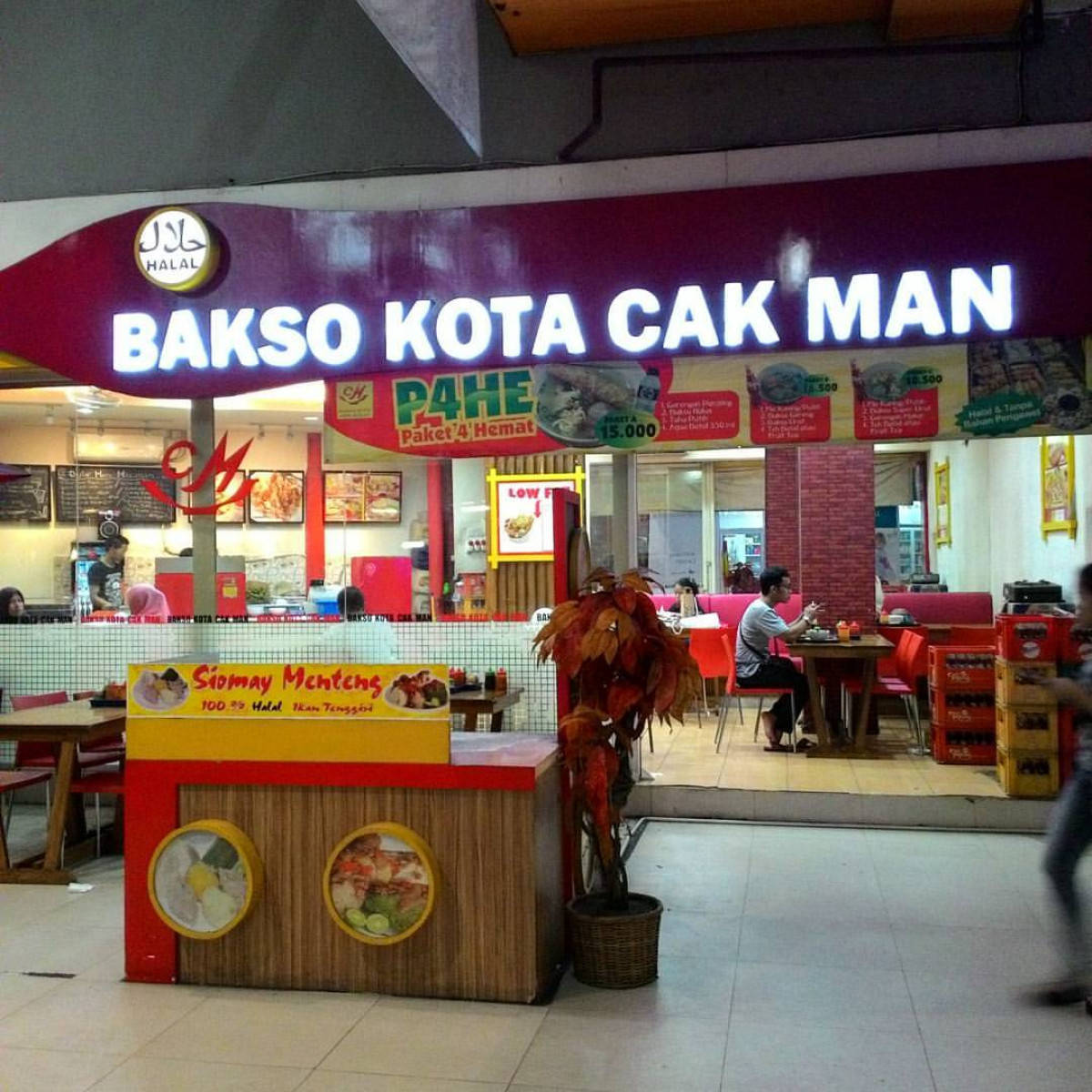 Di balik Kesuksesan Bakso Kota Cak Man, Berawal dari Gerobak Keliling