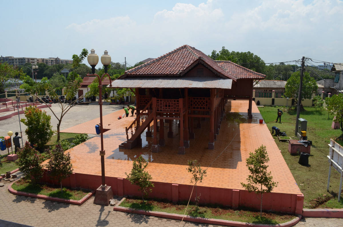 Mengunjungi Rumah Si Pitung, Rumah Panggung Tradisional Betawi di ...