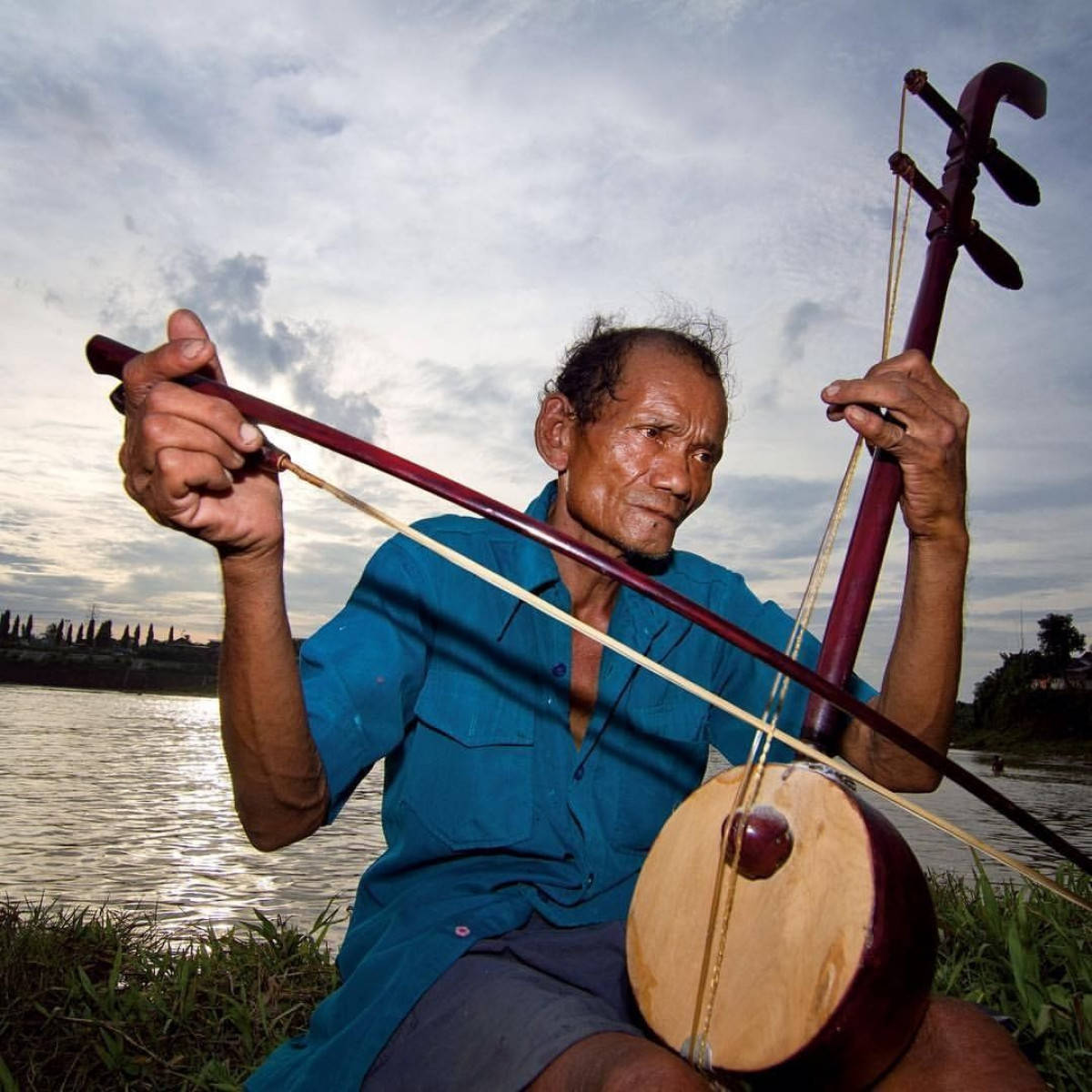 Memahami Apa Itu Tehyan, Sebuah Alat Musik Hasil Akulturasi Indonesia ...