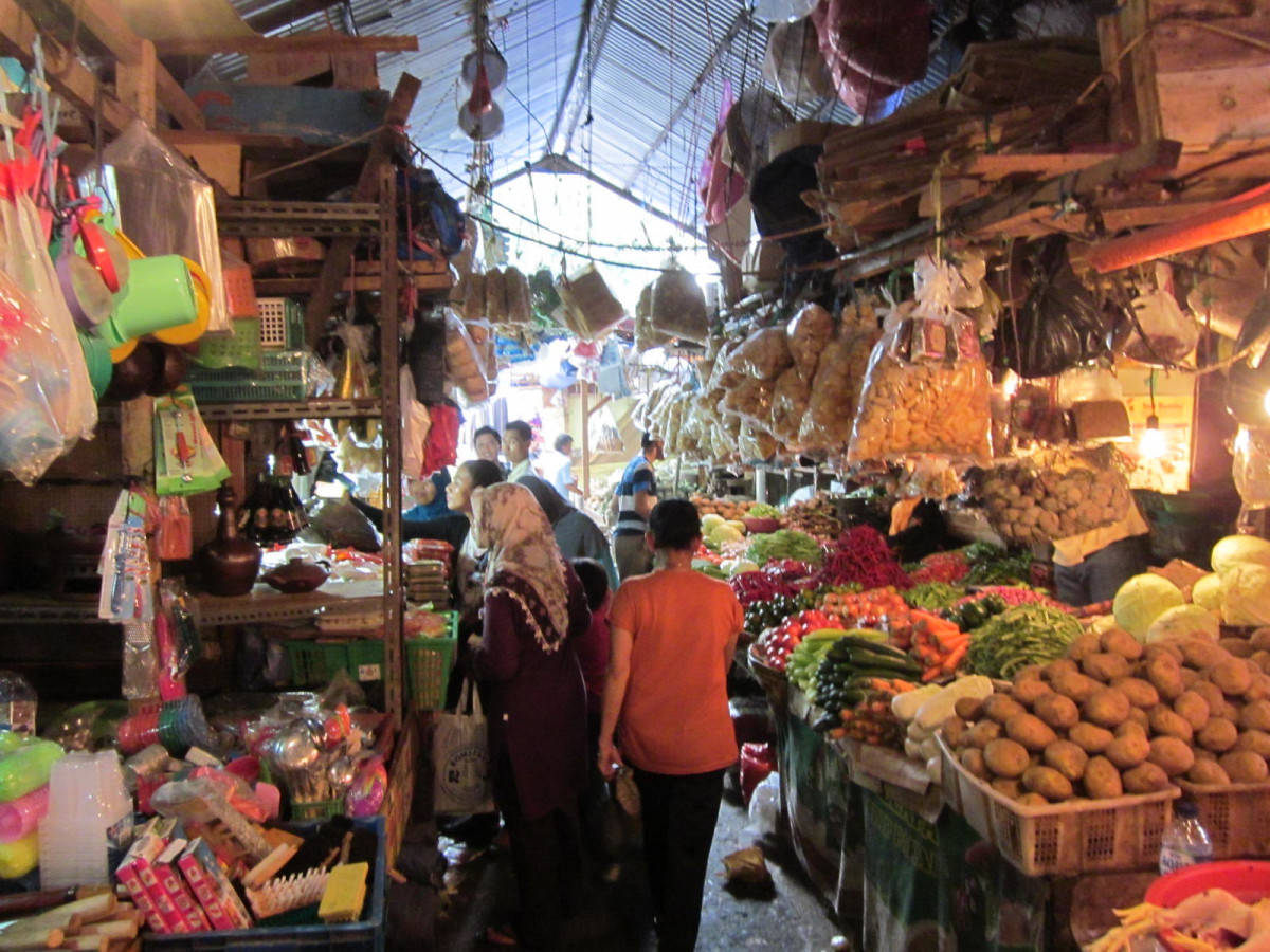 Melacak Asal Mula Nama Pasar Ular yang Kini Jadi Surga Belanja Murah
