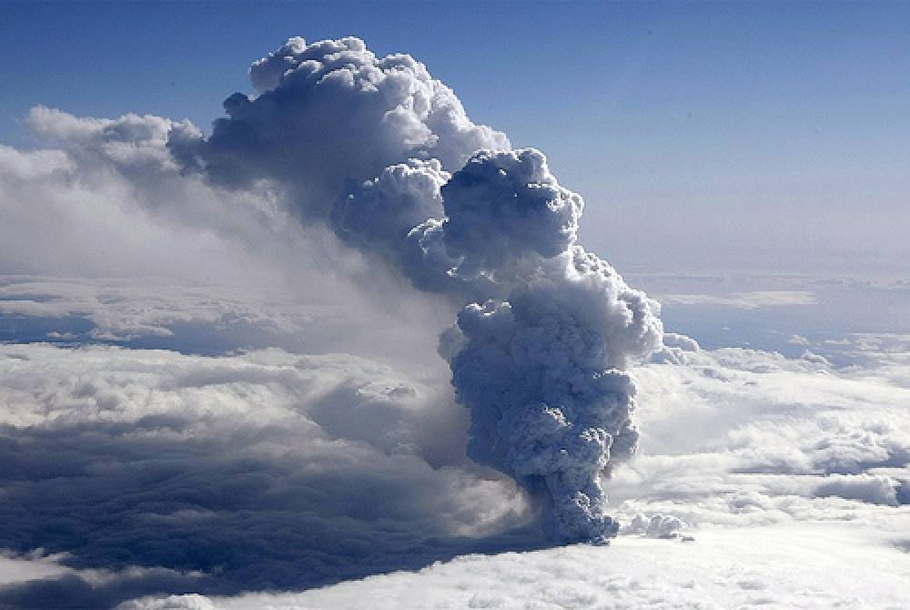 A Tale Of Two Volcanoes