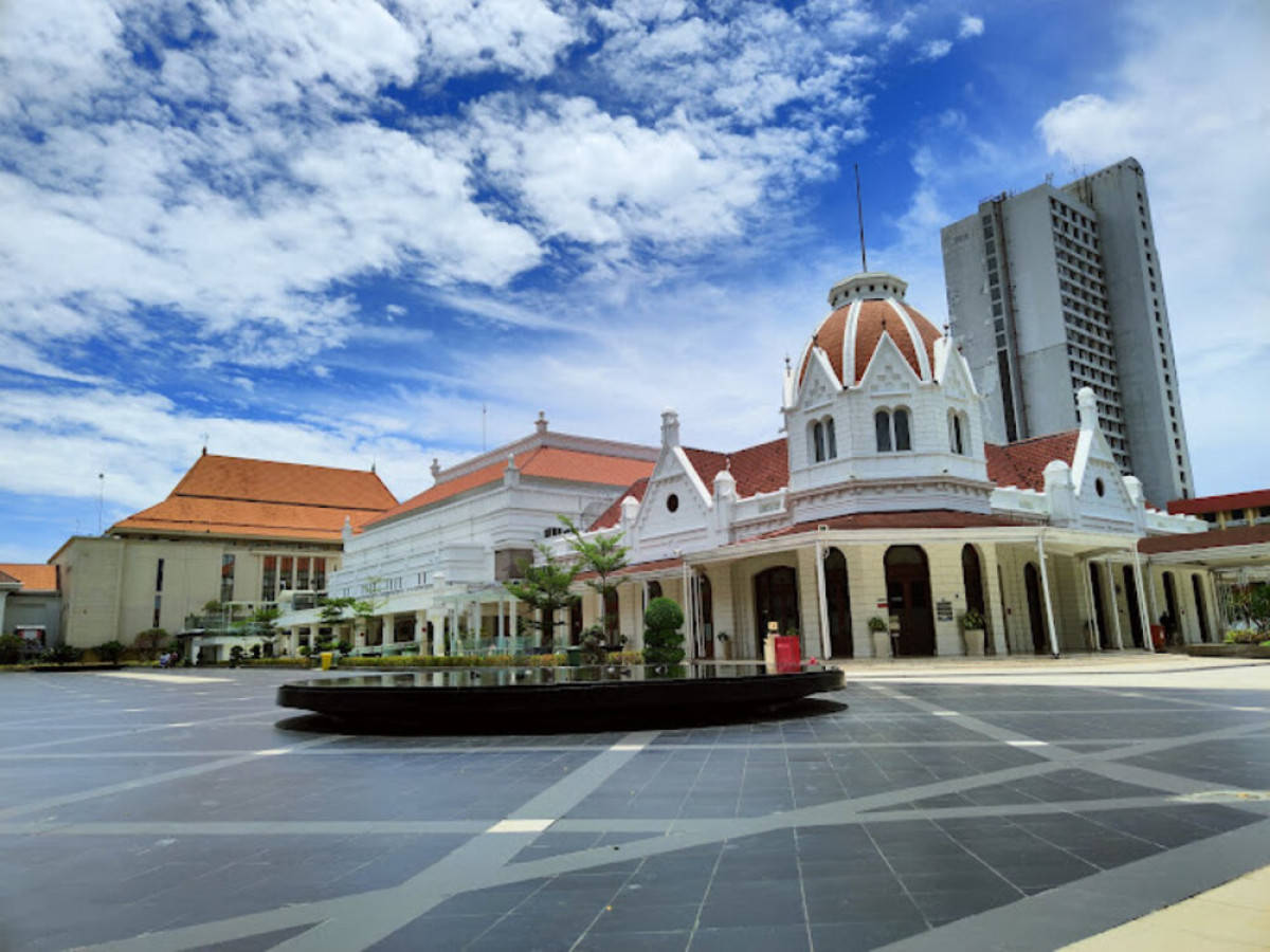 Jelajahi Keunikan Alun Alun Bawah Tanah Surabaya