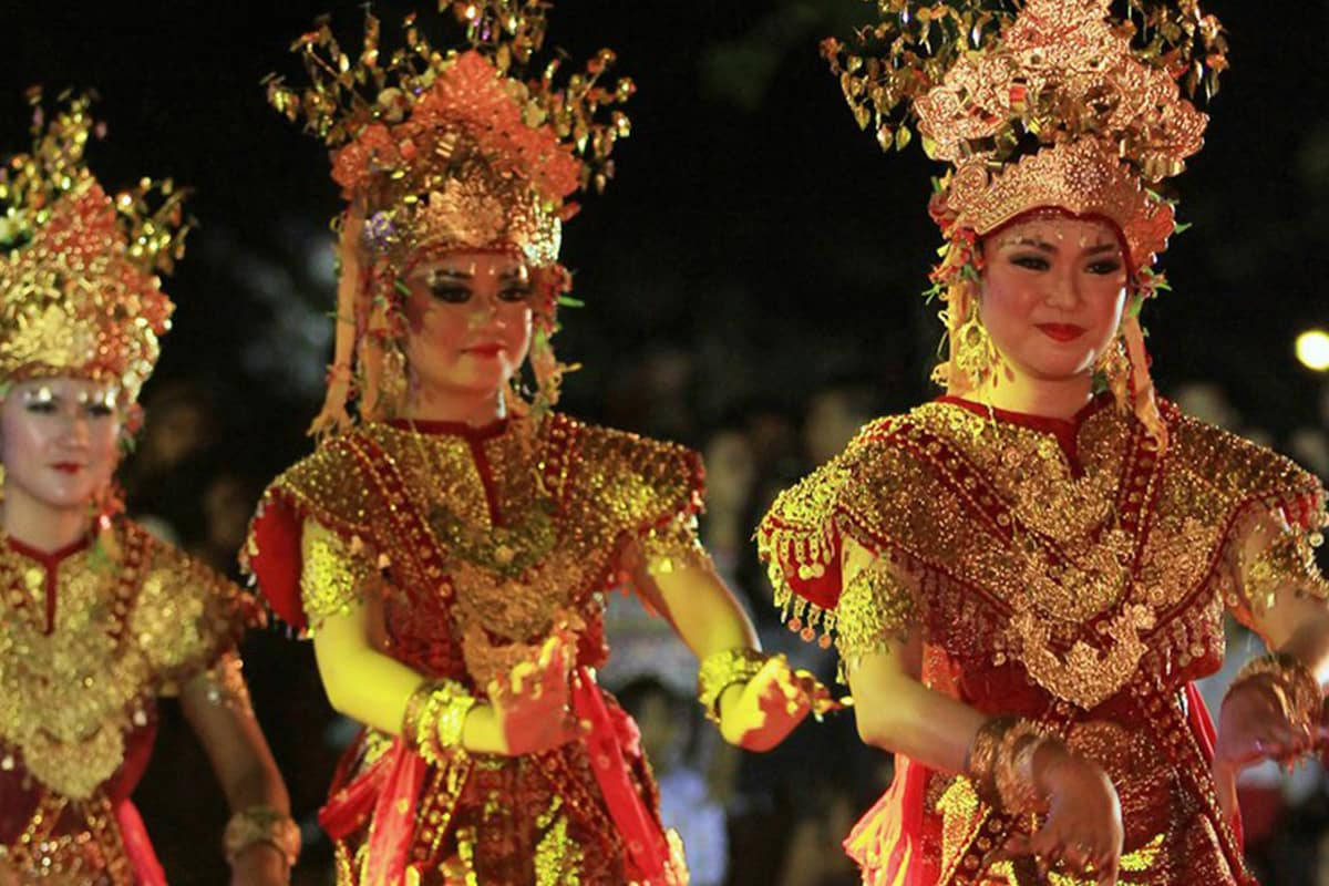 Tari Gending Sriwijaya, Tari Penyambutan Dari Palembang