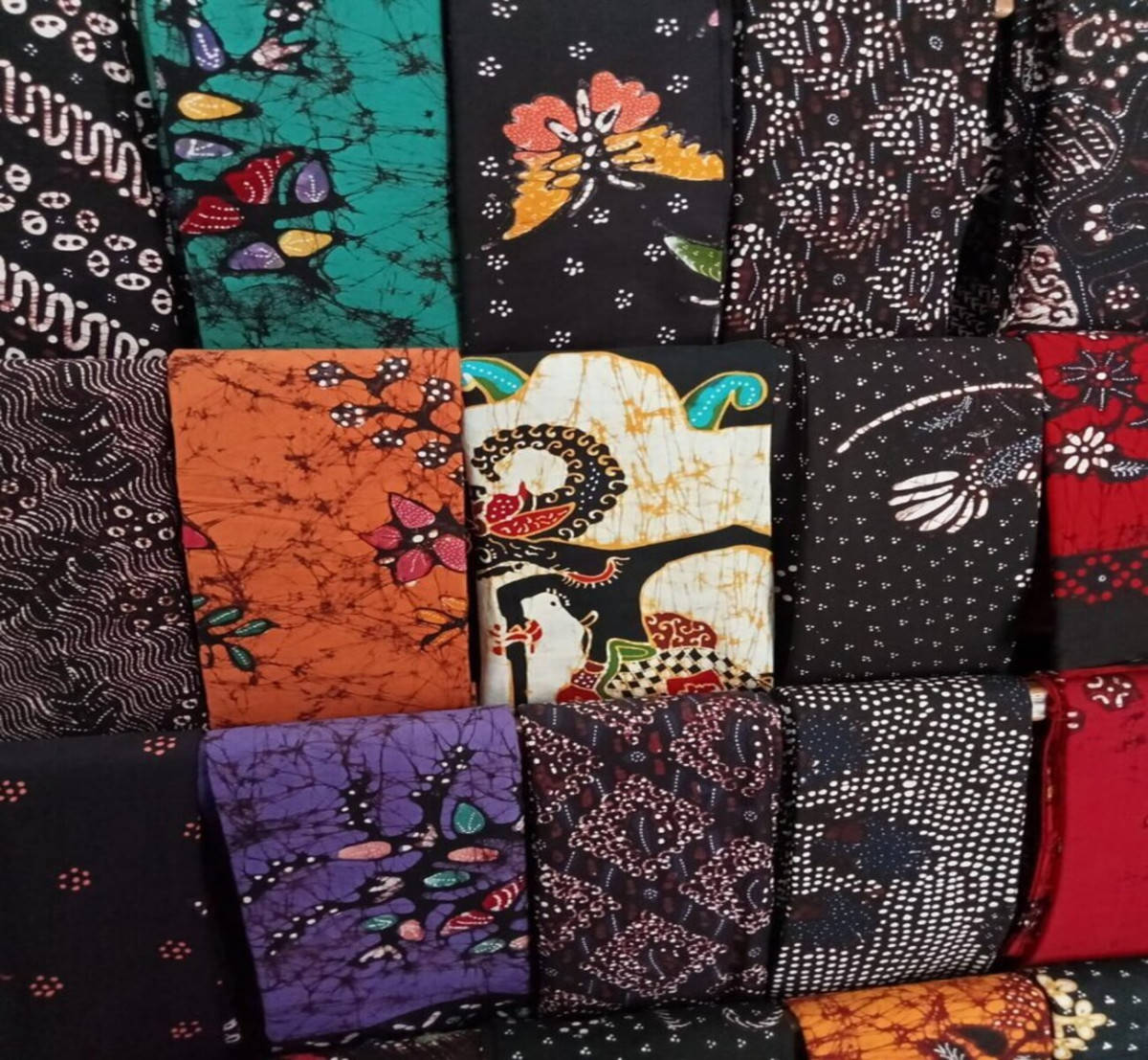 Lestarikan Batik Bakaran sebagai Wastra Nusantara dari Juwana, Pati
