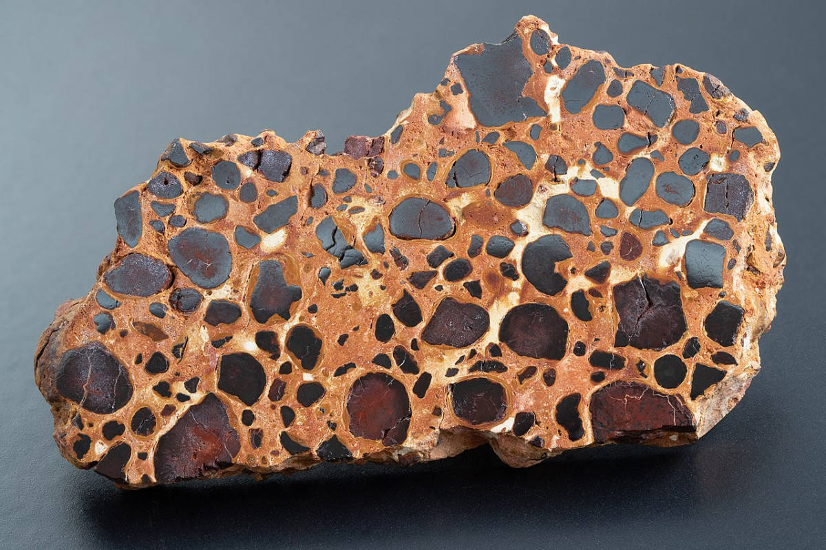 Ketahui Manfaat Bauksit dan Alasan Mengapa Indonesia Enggan Mengekspornya