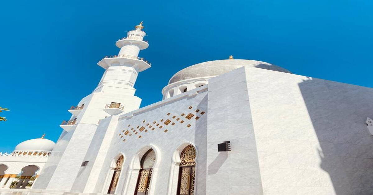 Melihat Replika Masjid Megah Khas Timur Tengah dari UAE, Masjid Sheikh ...