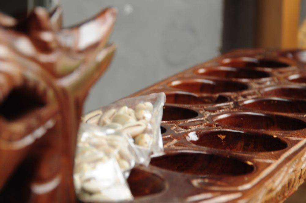 Dakon, Permainan Tradisional Dunia dan Filosofinya