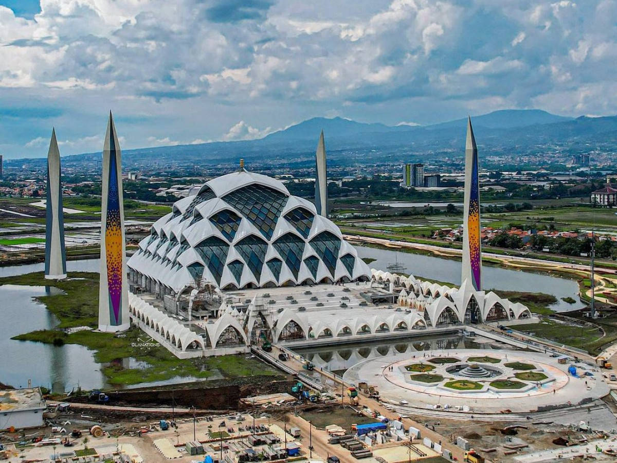 5 Tempat Wisata di Gedebage Bandung, Ada Ikon Baru Jawa Barat