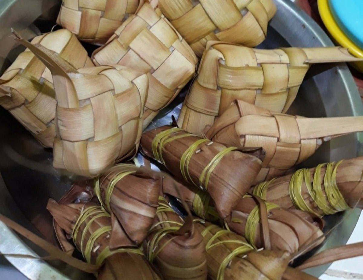 Lepet, Jajanan Tradisional Indonesia Berbagai Perayaan