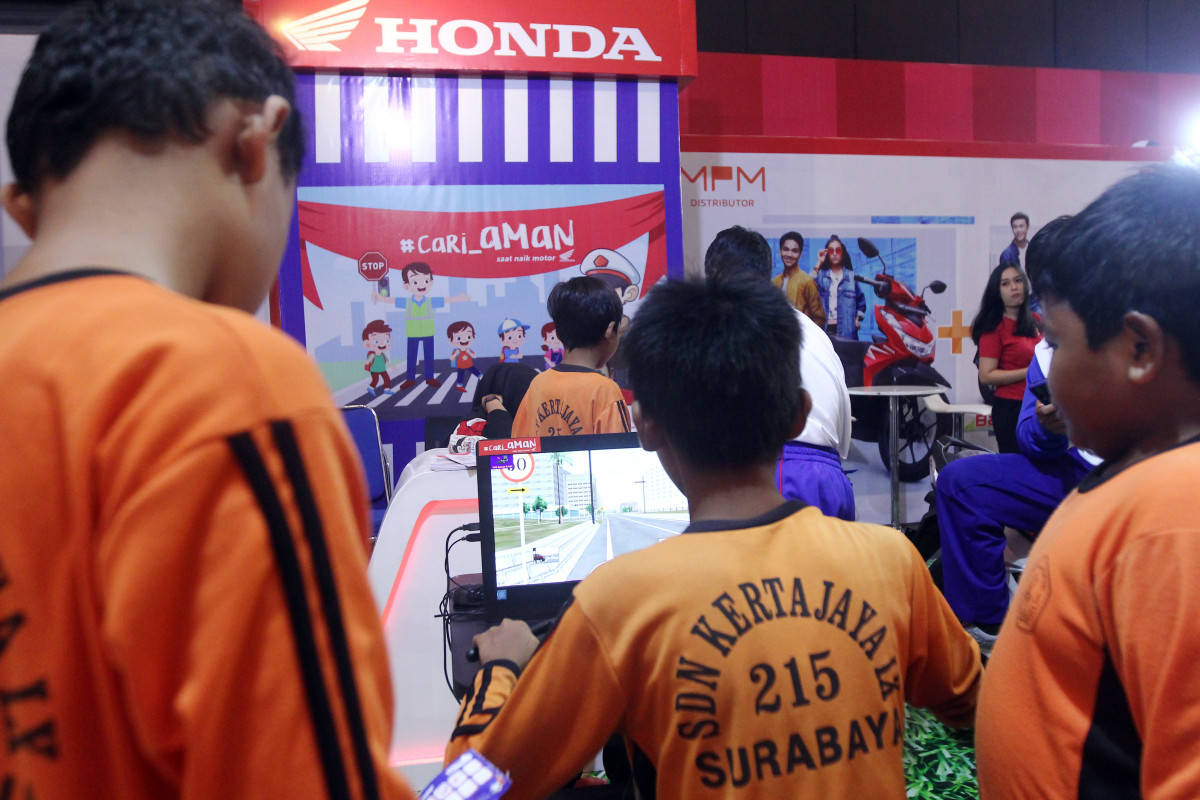 Yuk Belajar Safety Riding lewat Simulasi Honda Riding Trainer!