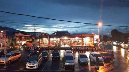 Griya Kuliner Bunderan Pacet, Tempat Berburu Makanan Enak dan Murah di ...