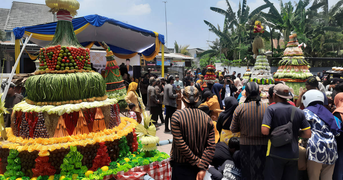 Mengenal Tradisi Kayon, Wujud Rasa Syukur Masyarakat Desa Bejagung Lor ...