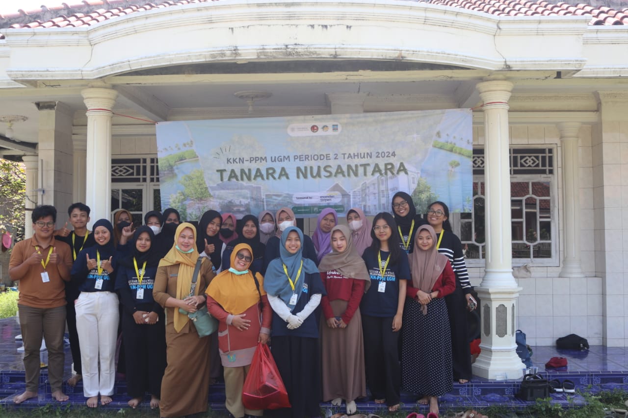 Mahasiswa KKN-PPM UGM dan KKN USNB Gelar Pemeriksaan Kesehatan Gratis ... Mahasiswa KKN-PPM UGM dan KKN USNB Gelar Pemeriksaan Kesehatan Gratis ...