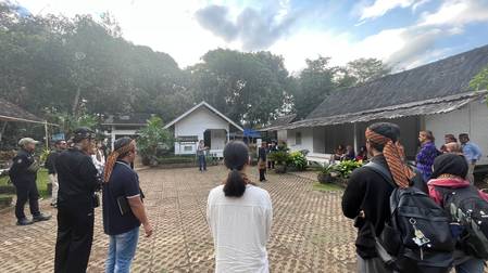 Melihat Kampung Adat Pulo, Warisan Budaya dan Kearifan Lokal di Garut