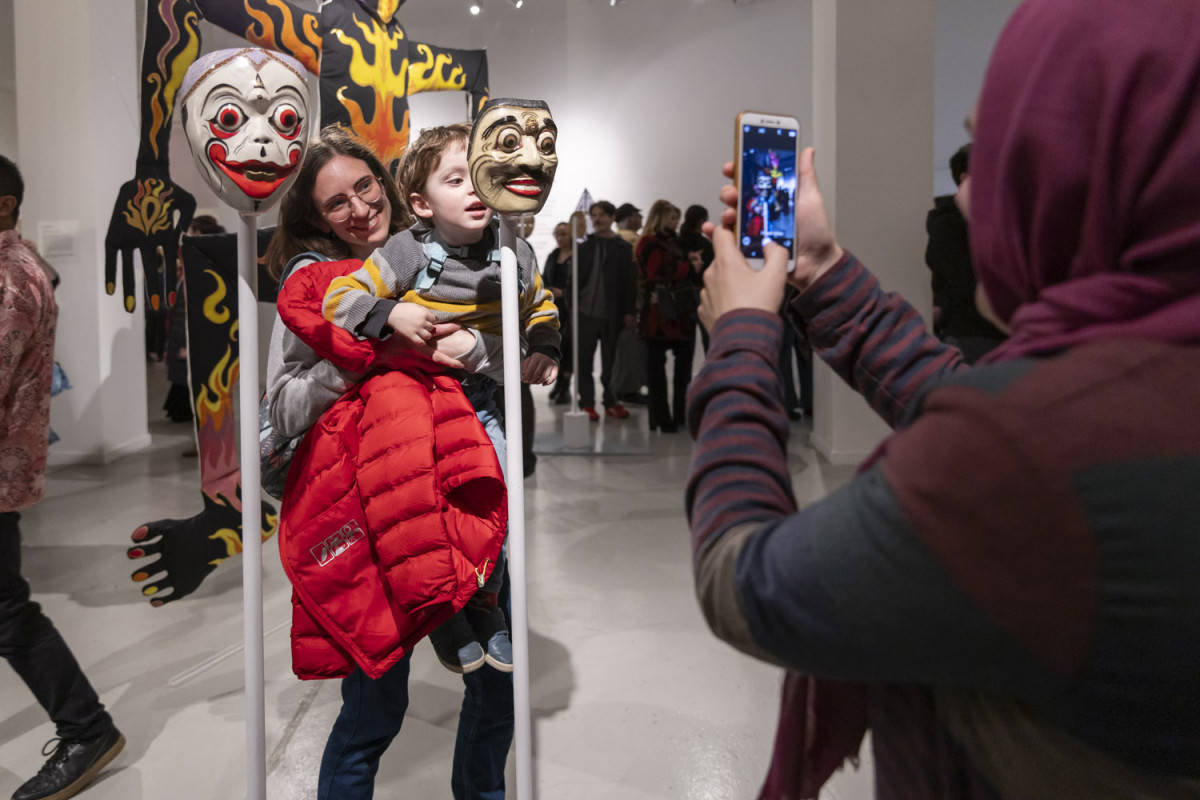 Wayang dan Topeng Indonesia Sukses Pukau Warga Argentina