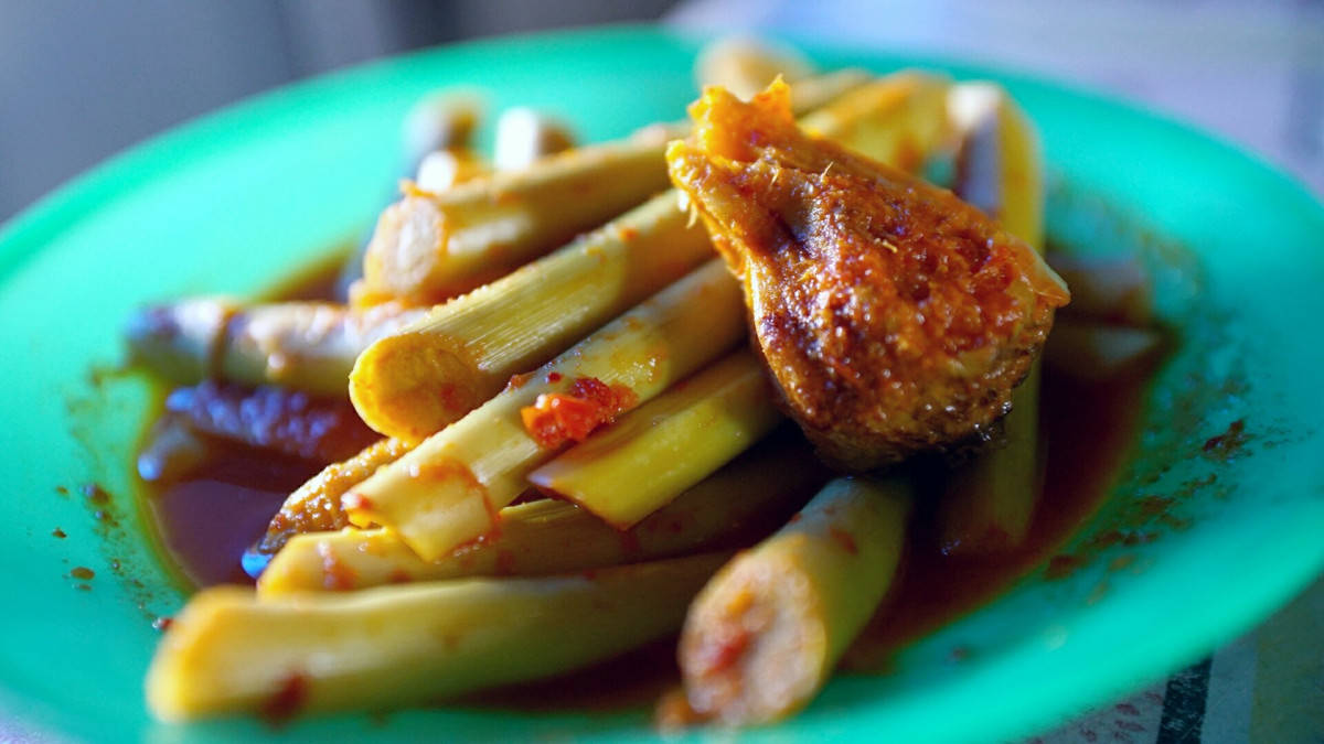 Di Sumatra Utara, Lalapan Favorit Berasal dari Pucuk Rotan