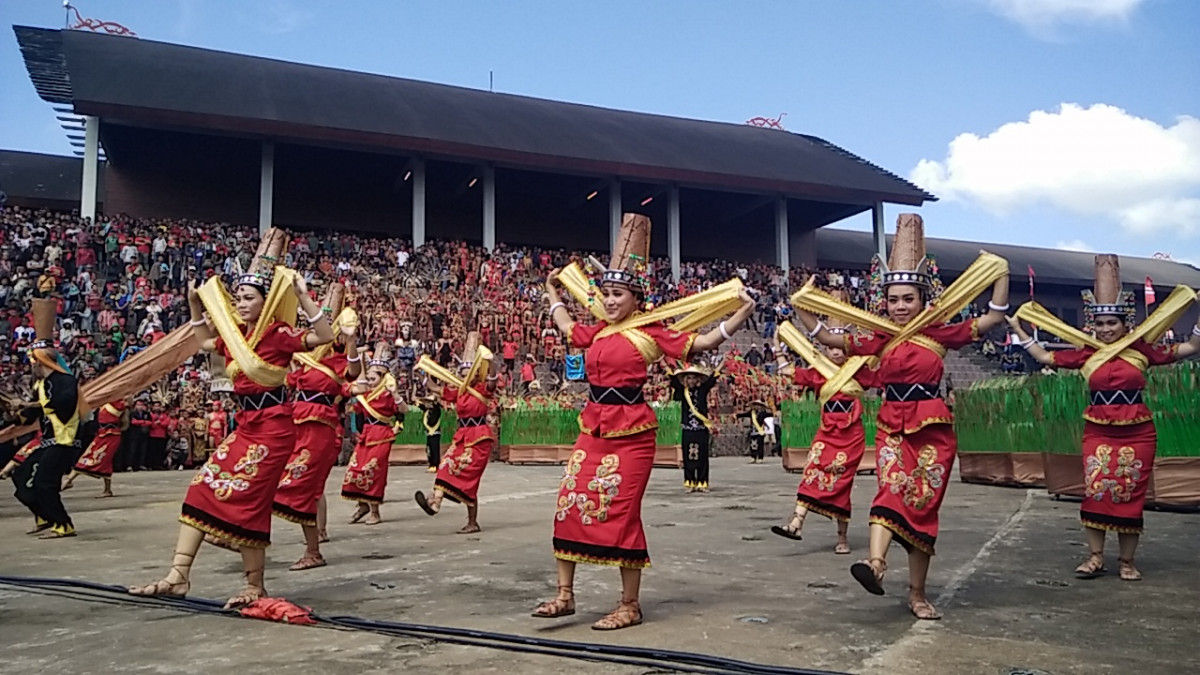 Gawai Dayak: Upacara Adat Khas Kalimantan Barat