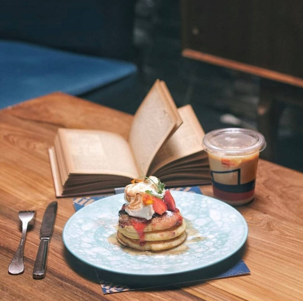 9 Book Cafe di Jakarta, Bikin Nongkrongmu Makin Produktif