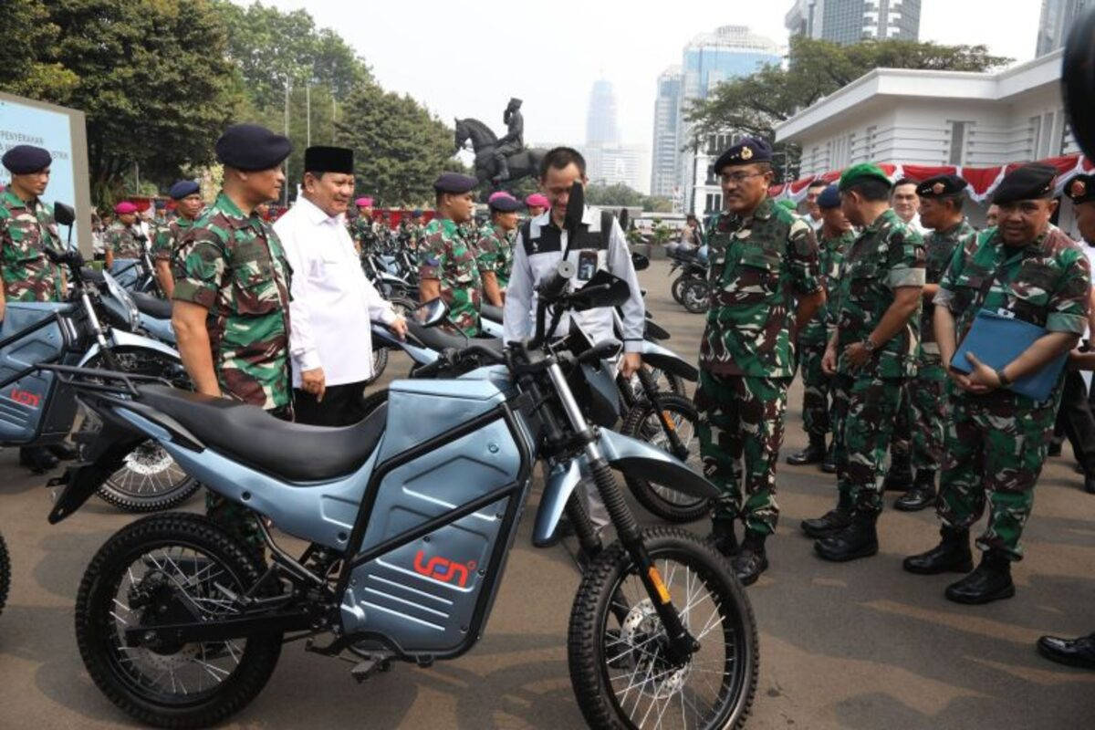 Kemenhan Borong 5 Ribu Motor Listrik Trail untuk Perkuat TNI-Polri