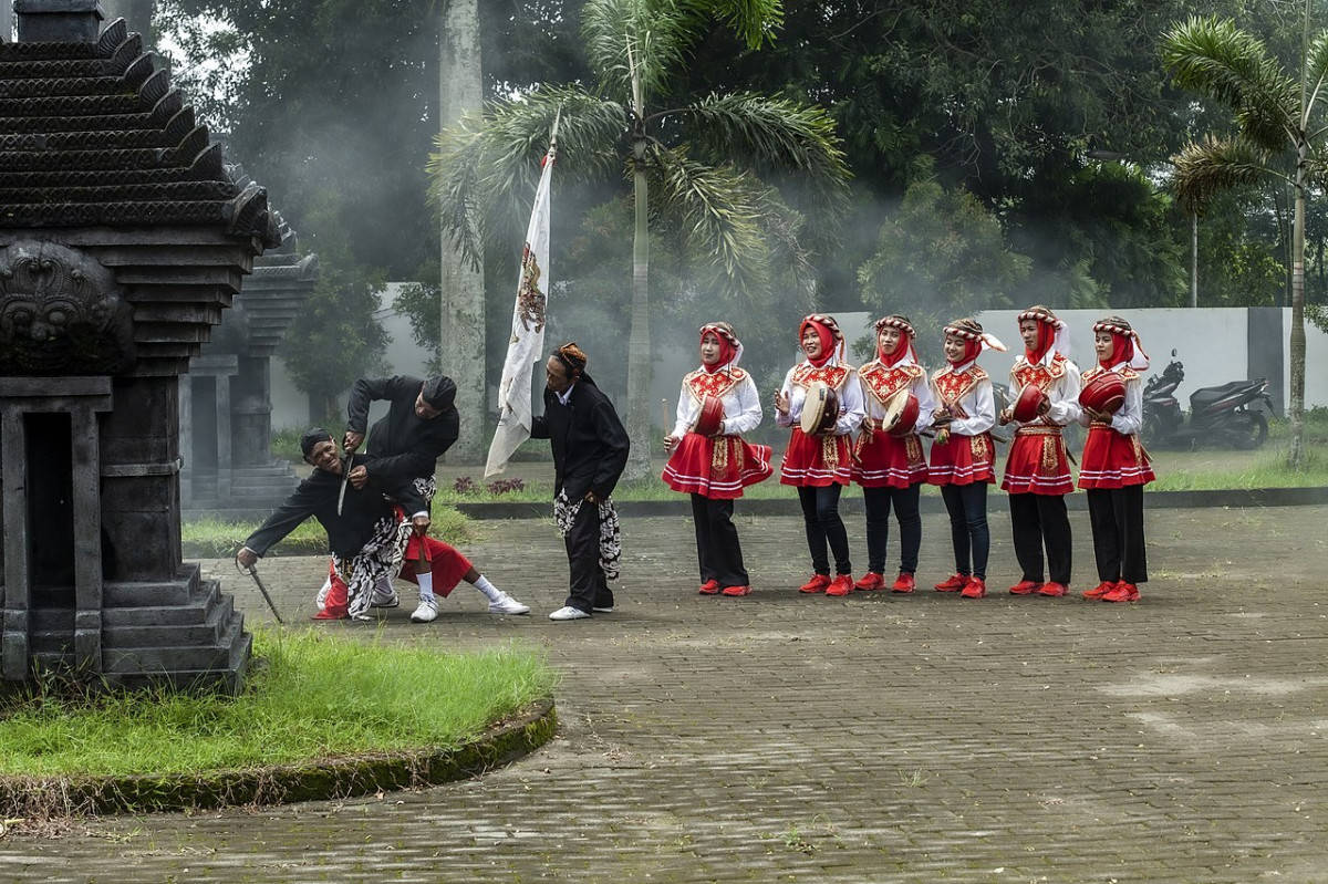 Mengenal Keunikan Tari Khas Blitar