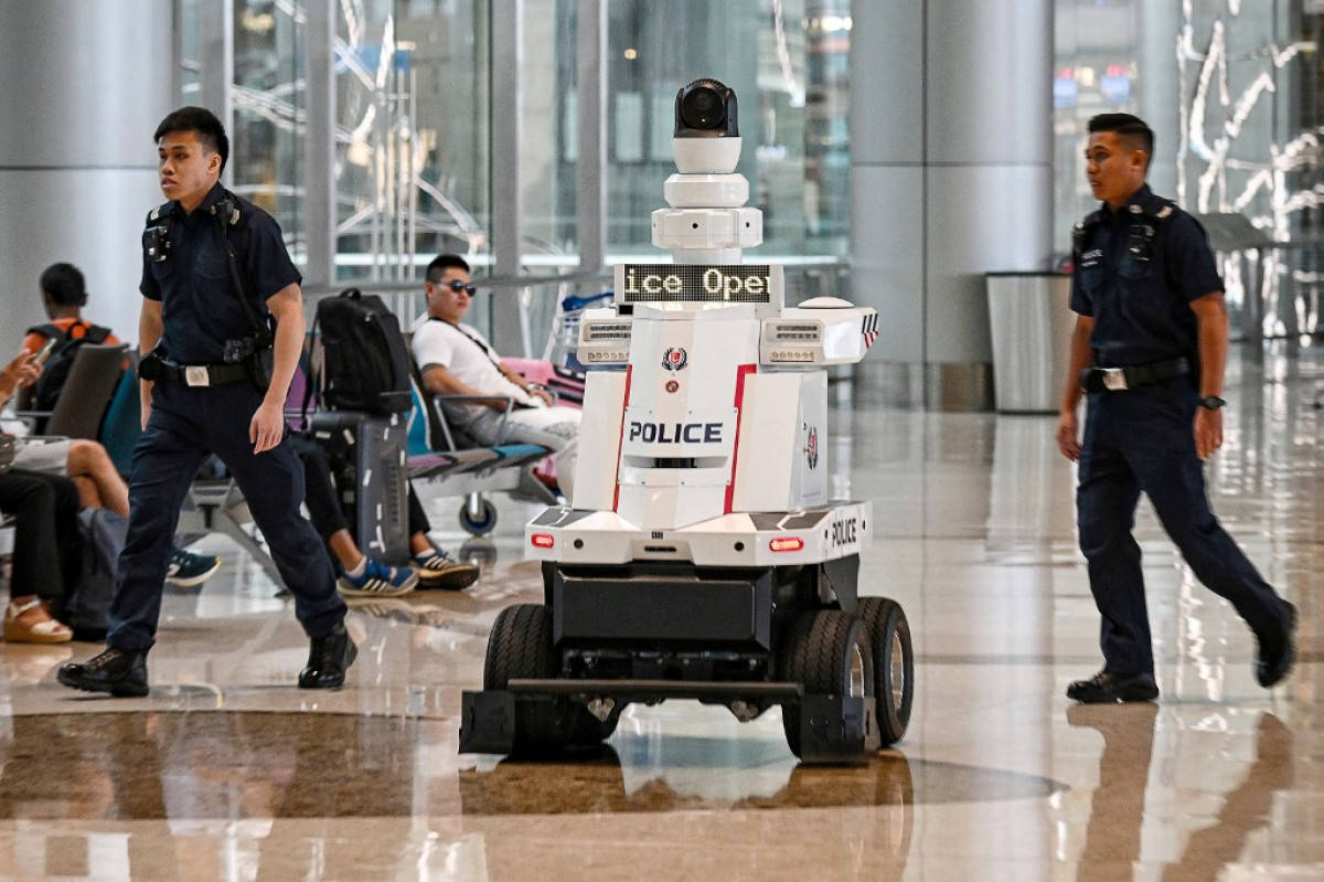 Di Tengah Kekurangan Tenaga Kerja, Singapura Perluas Penggunaan Robot ...