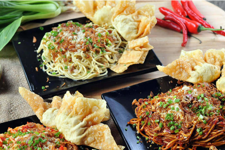 Keistimewaan Mie Gacoan, Produk Asli Indonesia yang Dikunjungi Jokowi ...