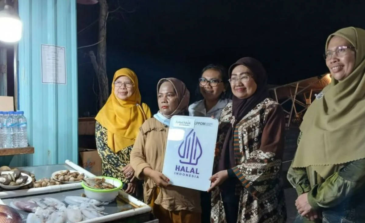 Menuju Pariwisata Halal Dunia, Kawasan Kuliner di Labuan Bajo ...