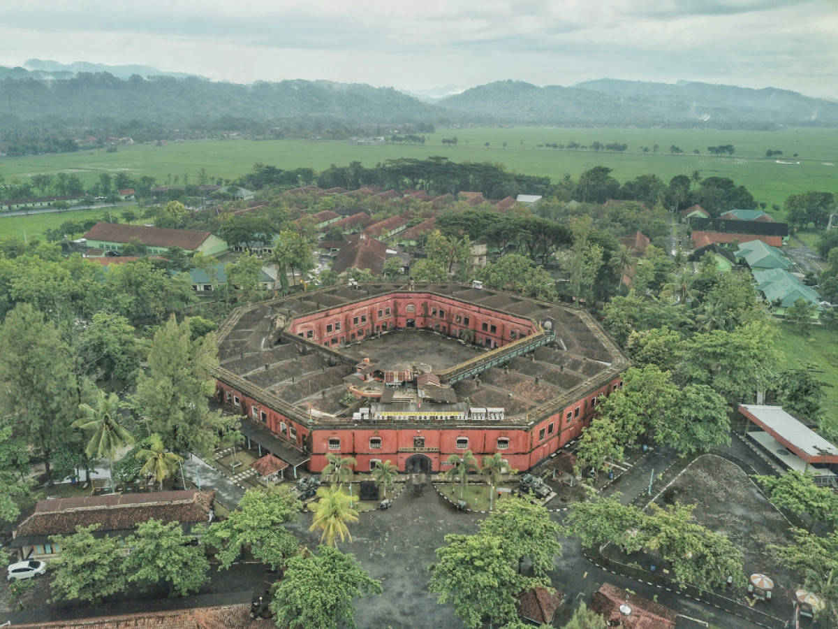 Benteng Van der Wijck, Objek Wisata Bersejarah Peninggalan Belanda