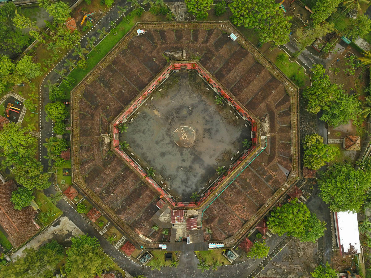 Kisah Benteng Saksi Pertempuran Mataram Vs VOC yang Jadi Kawasan Kumuh