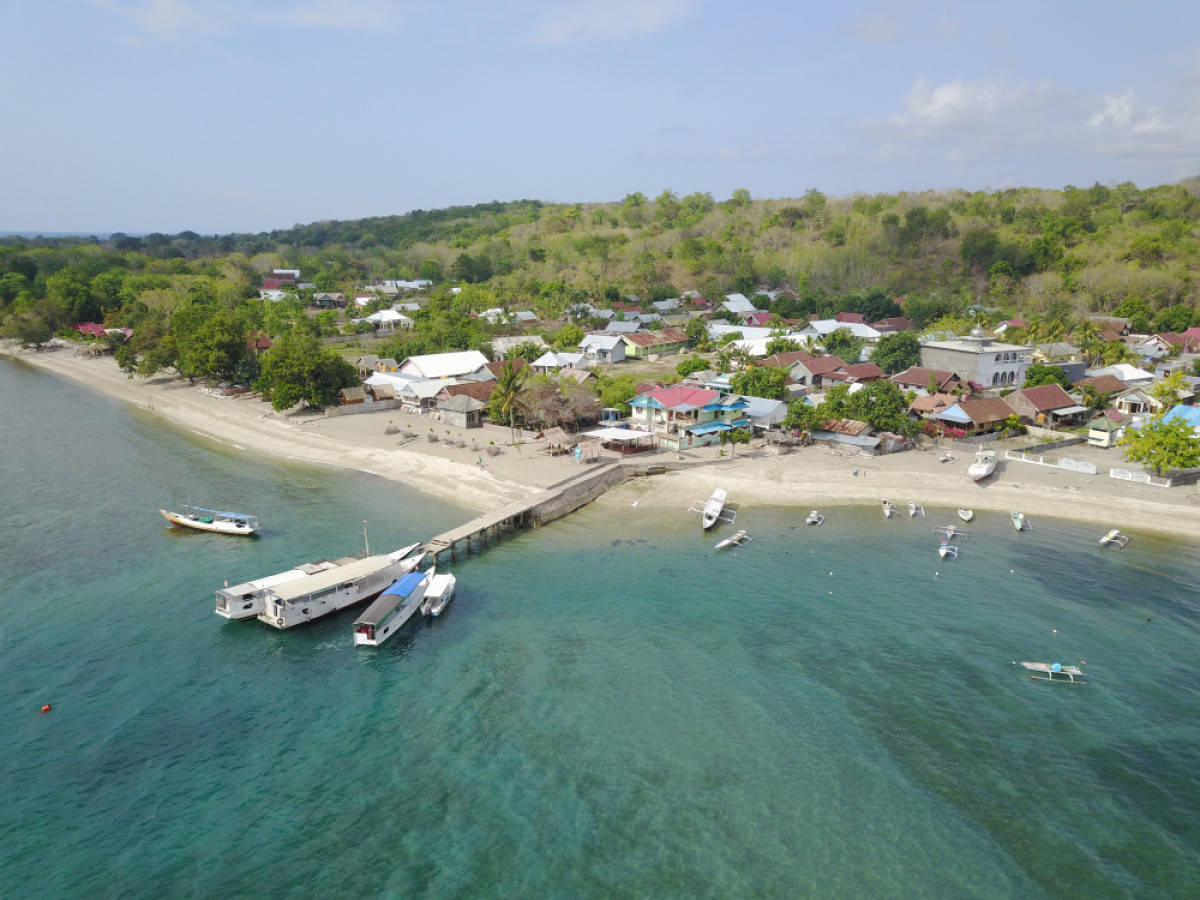 Pulau Moyo, Destinasi Favorit untuk Menyepi Para Pesohor Dunia