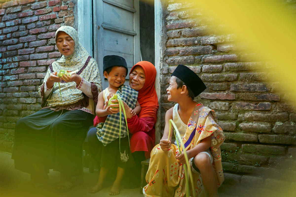 Lebaran Ketupat, Tradisi Syawalan dan Mitos Hidangan untuk Anak yang ...