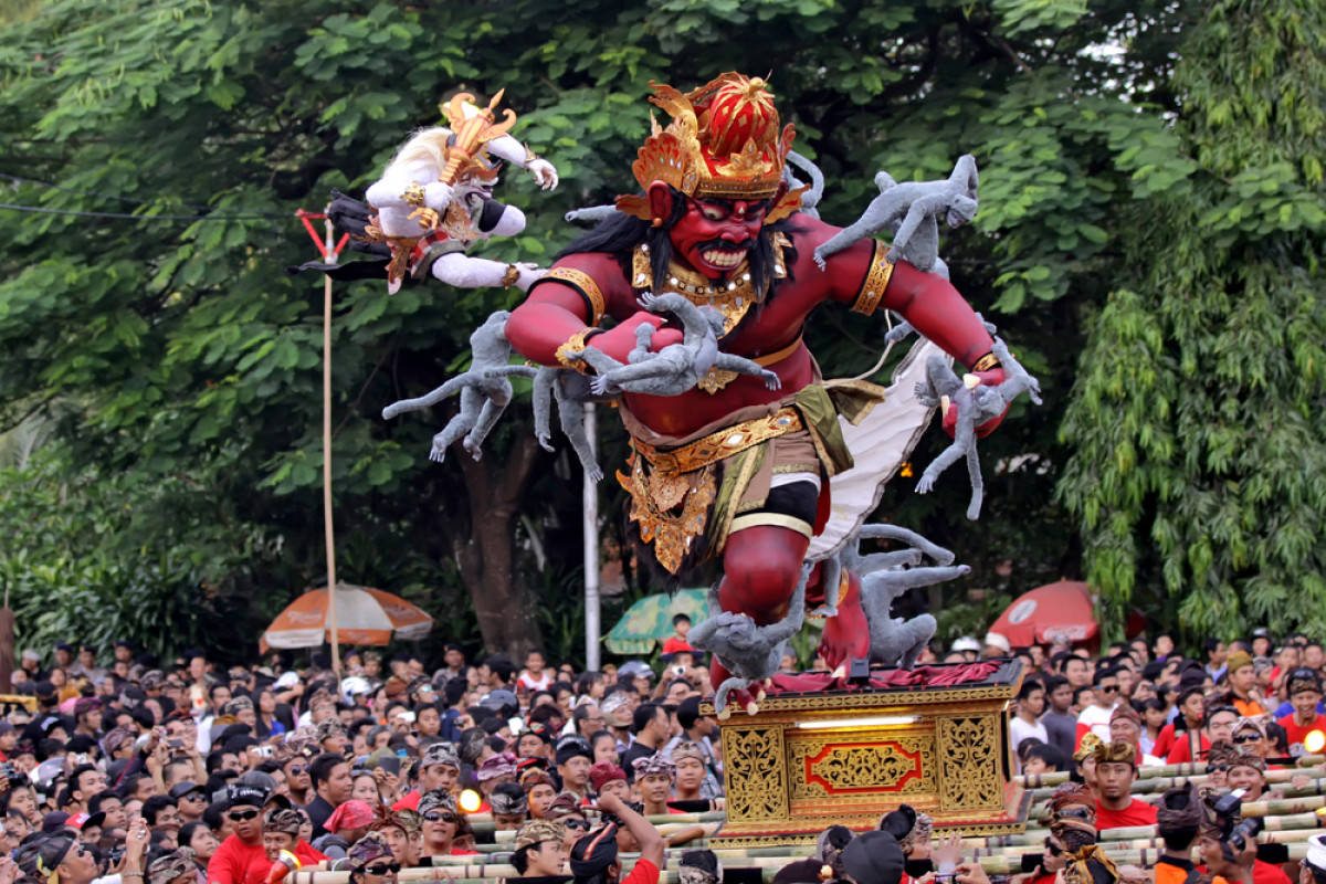 Filosofi Ogoh-ogoh yang Selalu Hadir dalam Parade Menjelang Nyepi