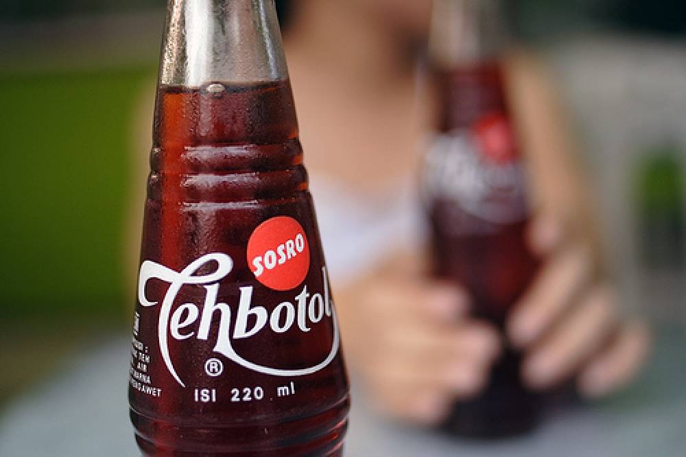 The Lead of Teh Botol