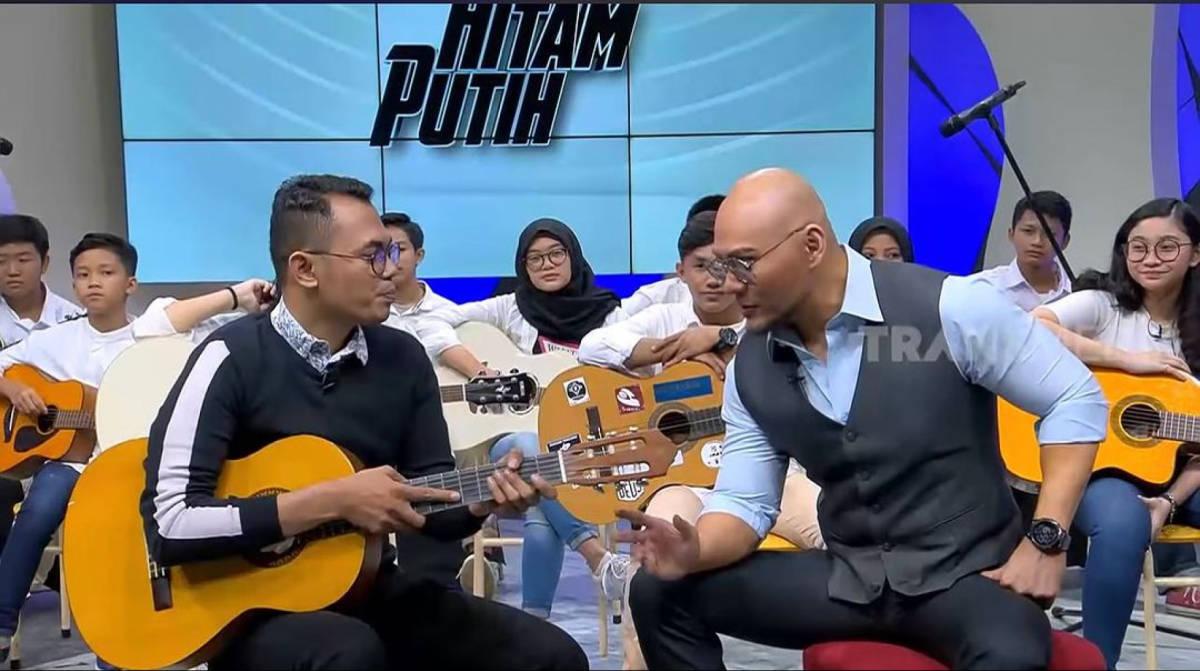 Kisah Tri Adinata, Guru Musik SMP Al Azhar Medan yang Dikunjungi Alan Walker
