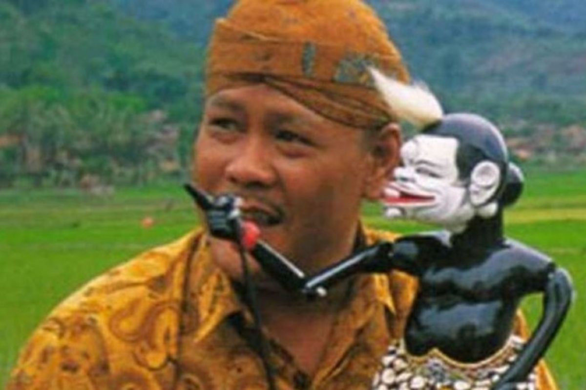 Dari Tangan Asep Sunandar Sunarya Lahir Tokoh Cepot Yang Mewarnai Wayang Golek
