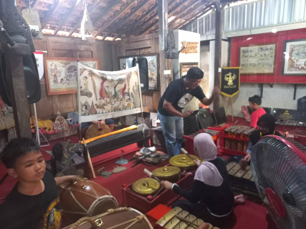 Menggali Kekayaan Tradisi Nusantara Melalui Museum Wayang Beber Sekartaji