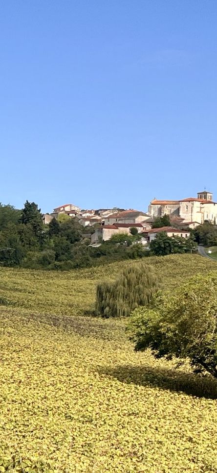 Découvrez les plus beaux Villages & ville de Charente