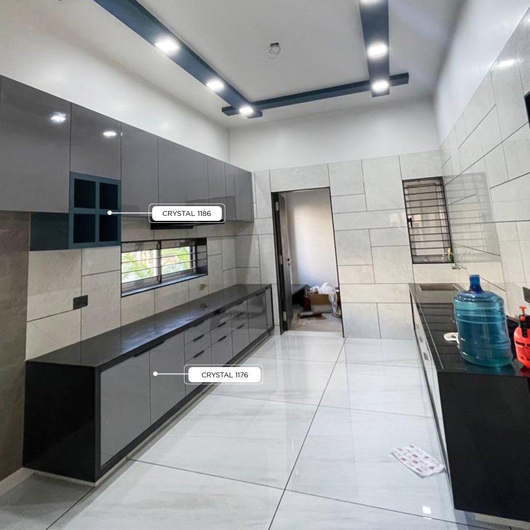 CRYSTAL 1176 | Royale Touche Laminates