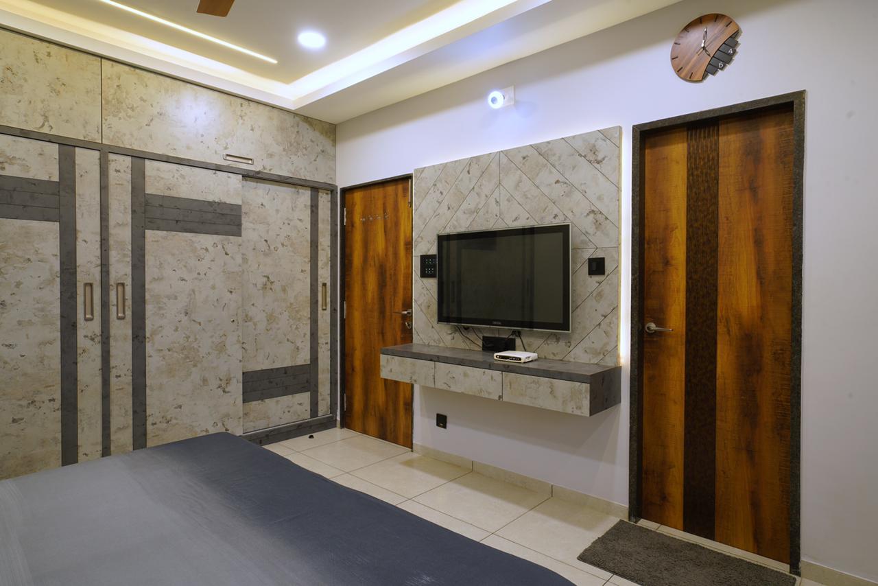 SW 961 | Royale Touche Laminates