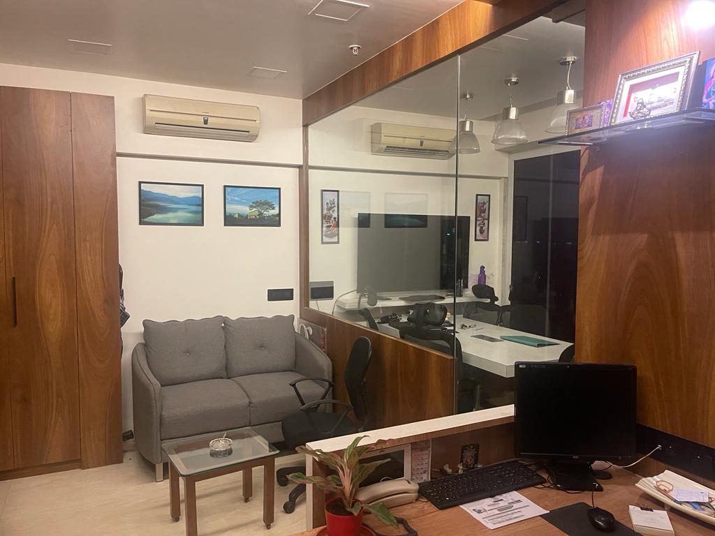 SW 961 | Royale Touche Laminates