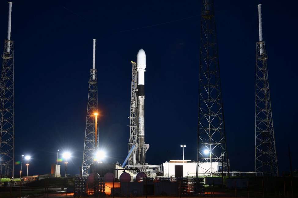 Spacex Launches 143 Satellites On 1 Mission Breaks Isros Record
