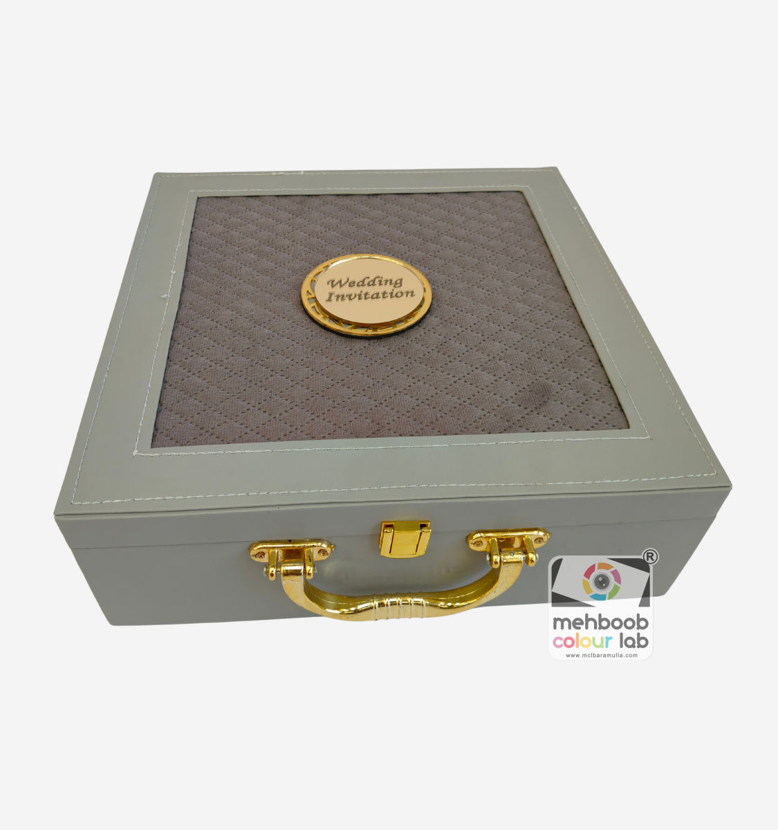 Elegant Gold-Plated Silver Grid - Mehboob Color Lab