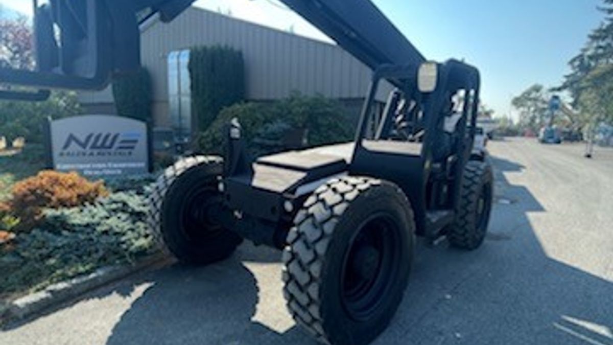 2012 JLG 8042 S | Northwest Equipment Sale Inc.