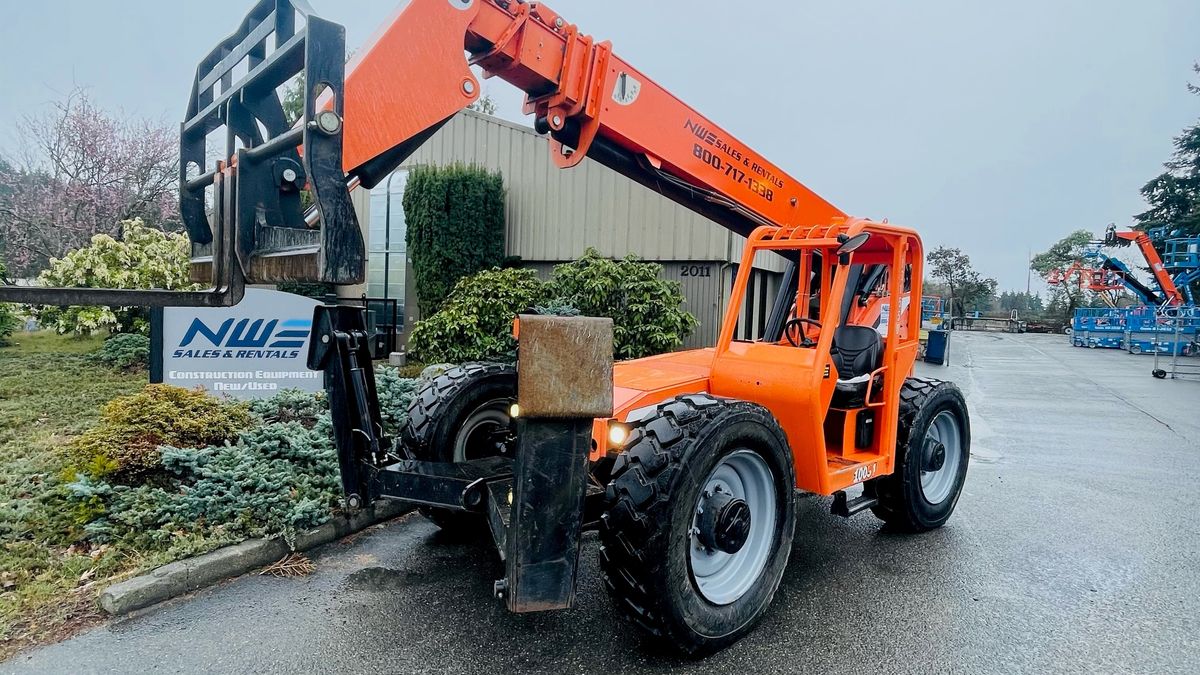 2014 JLG 10054 | Northwest Equipment Sale Inc.
