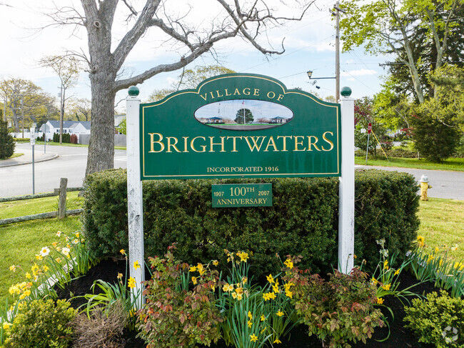 Find Your Dream NY Homes For Sale in Brightwaters - Browse Brightwaters NY Real Estate Listings