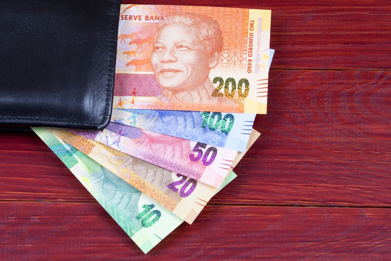 USD/ZAR stands strong as South Africa releases manufacturing figures ...
