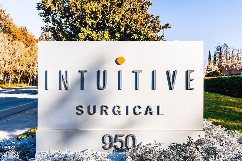 Intuitive Surgical: ISRG stock is expensive and extremely risky | Invezz