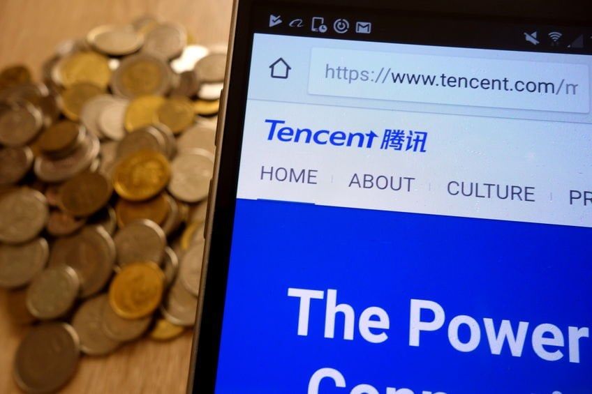 Huawei removes Tencent’s online games from its app store.