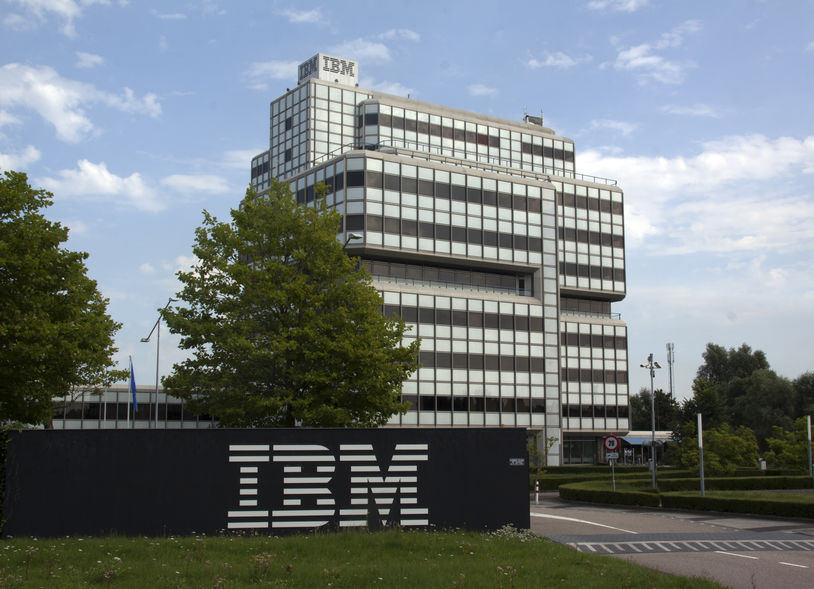 IBM acaba de alcanzar su cotización de acciones más alta de todos los ...