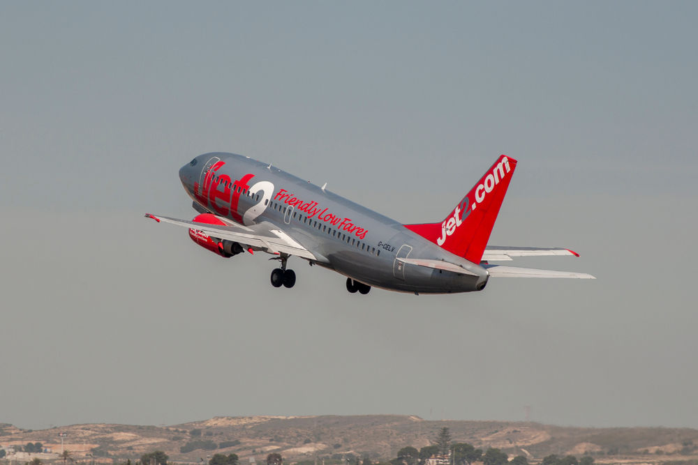 EasyJet share price slips after a key warning by Jet2